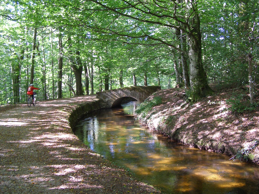 1 – Découvrez les rigoles du Canal du Midi : De la prise d’Alzeau à ...